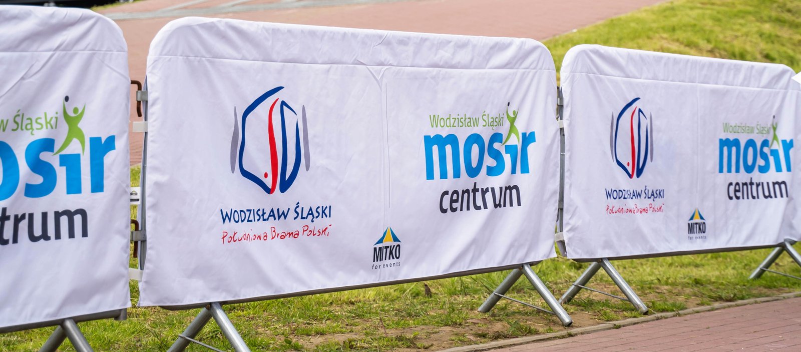 Tentai standartiniams renginių atitvarams