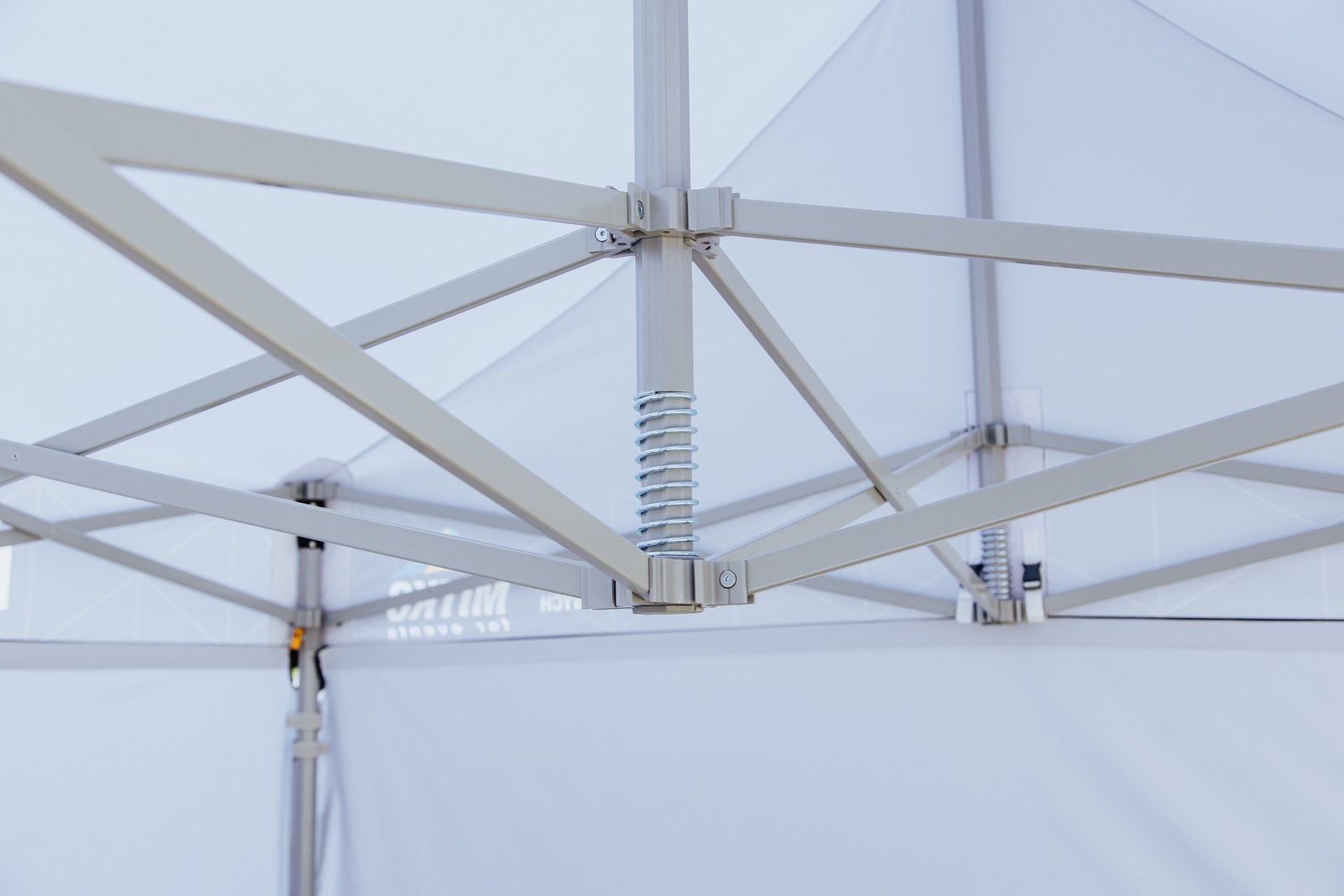 Prekybinės palapinės MAX - prekybai renginiuose | Advent.lt